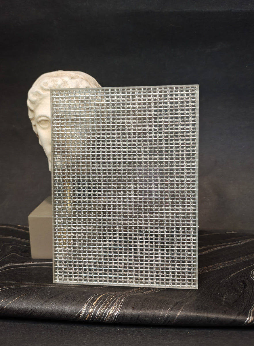 Lusso Metal Mesh Laminated Glass – AvantArtGlass